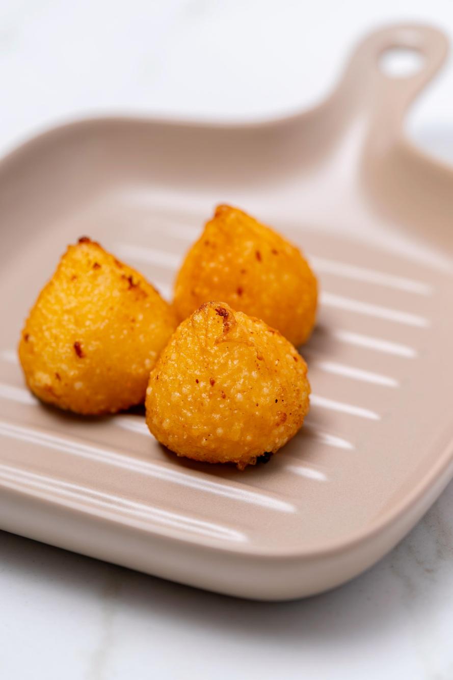 Mini Coxinha de Tapioca com Frango
